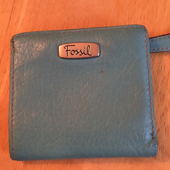 Fossil | Bags | Fossil Mini Wallet 35x325 | Poshmark